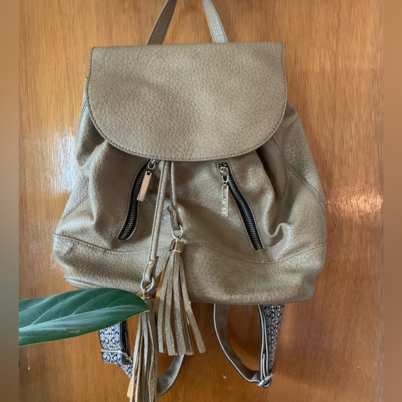Kensie | Bags | Kensie Backpack Purse With Guitar Straps | Poshmark